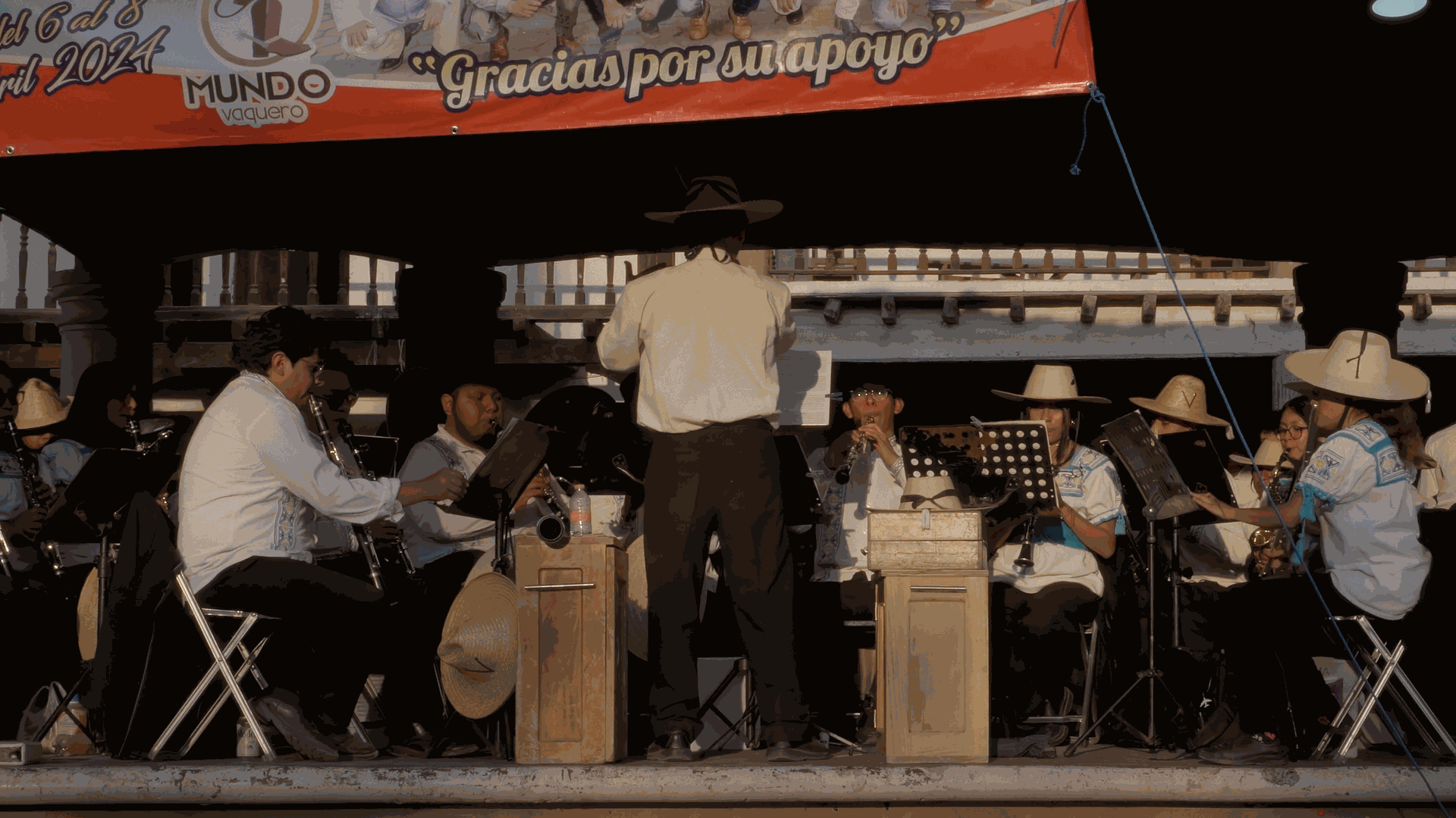 Entre Sones Abajeños Y Oberturas Tradición Y Juventud Purépecha